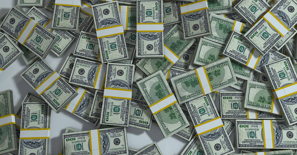 EXCLUSIVE: Tax Refund Shopping Spree | drunkMall