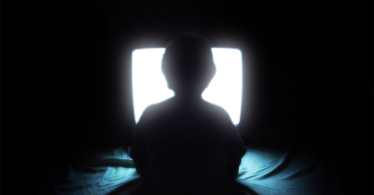 EXCLUSIVE: How to Binge Watch Like a Pro | drunkMall