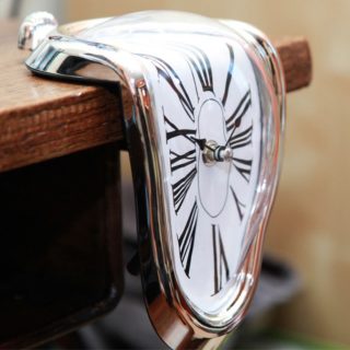 Dripping Clock | drunkMall